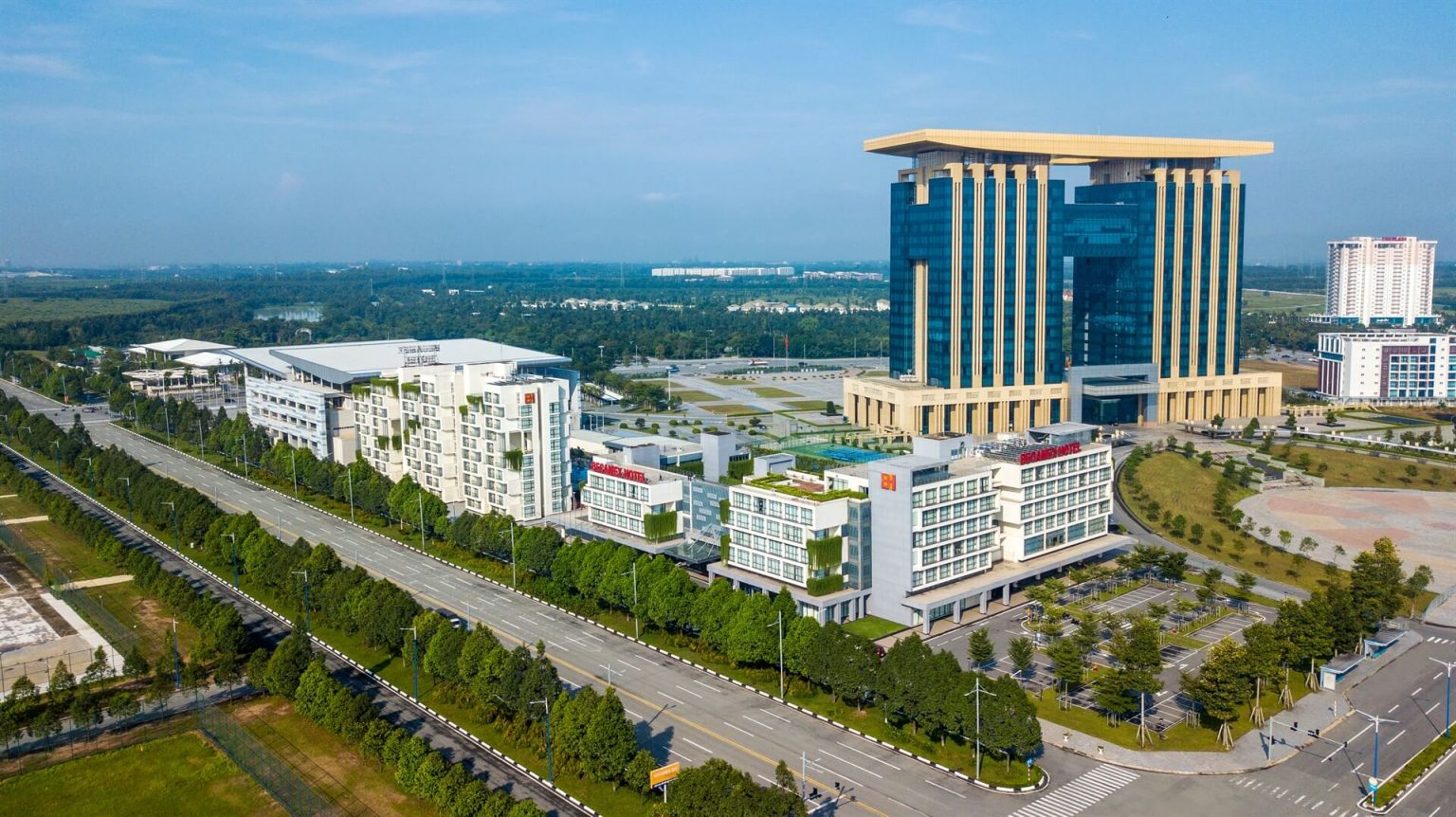 PHOTOS - Becamex Hotel New City